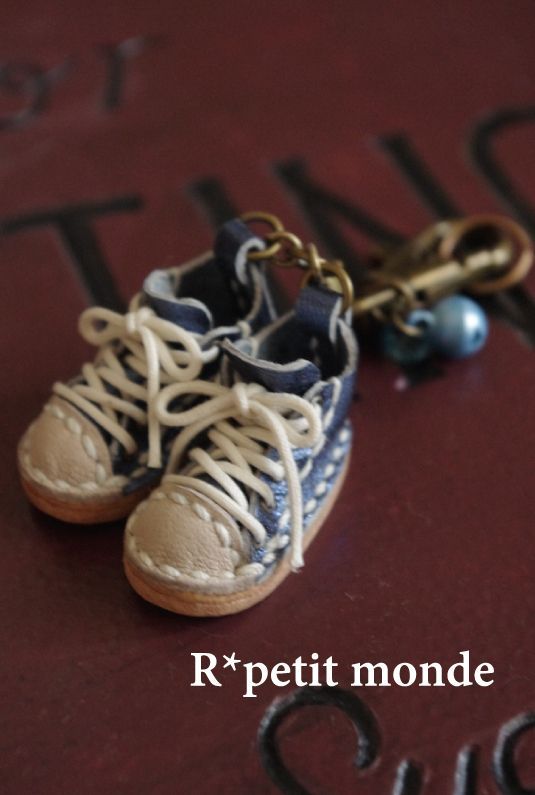 革小物作家R*petit monde新作プレビュー中